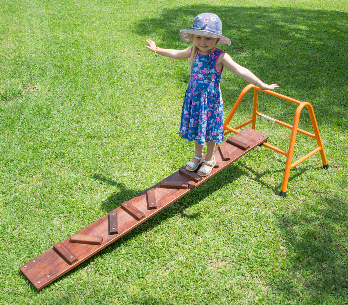 Walkboards Ladders and Trestles — Education National